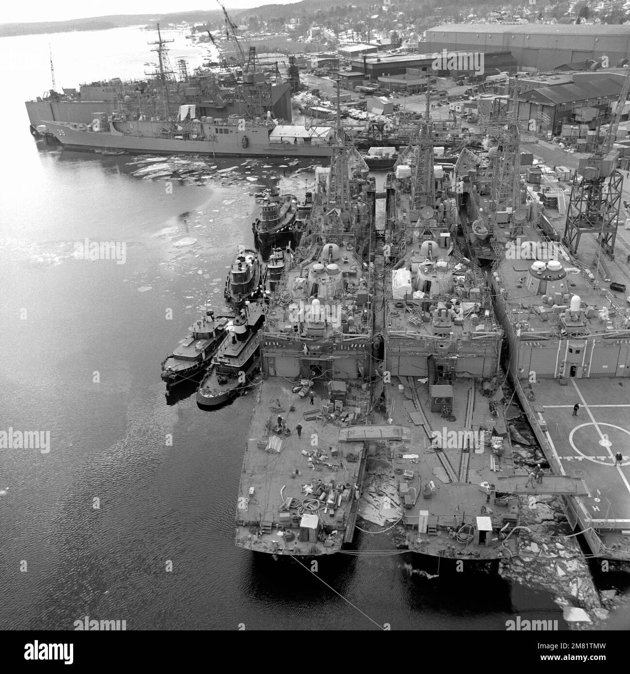 An elevated stern view of the guided missile frigate ROBERT G. BRADLEY ...
