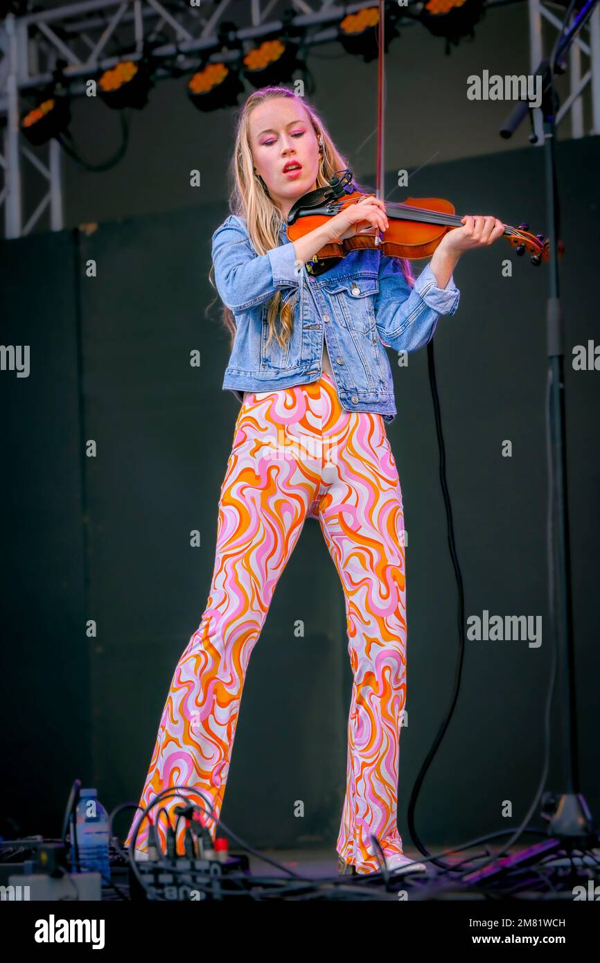 Bronwyn keith hynes hi-res stock photography and images - Alamy