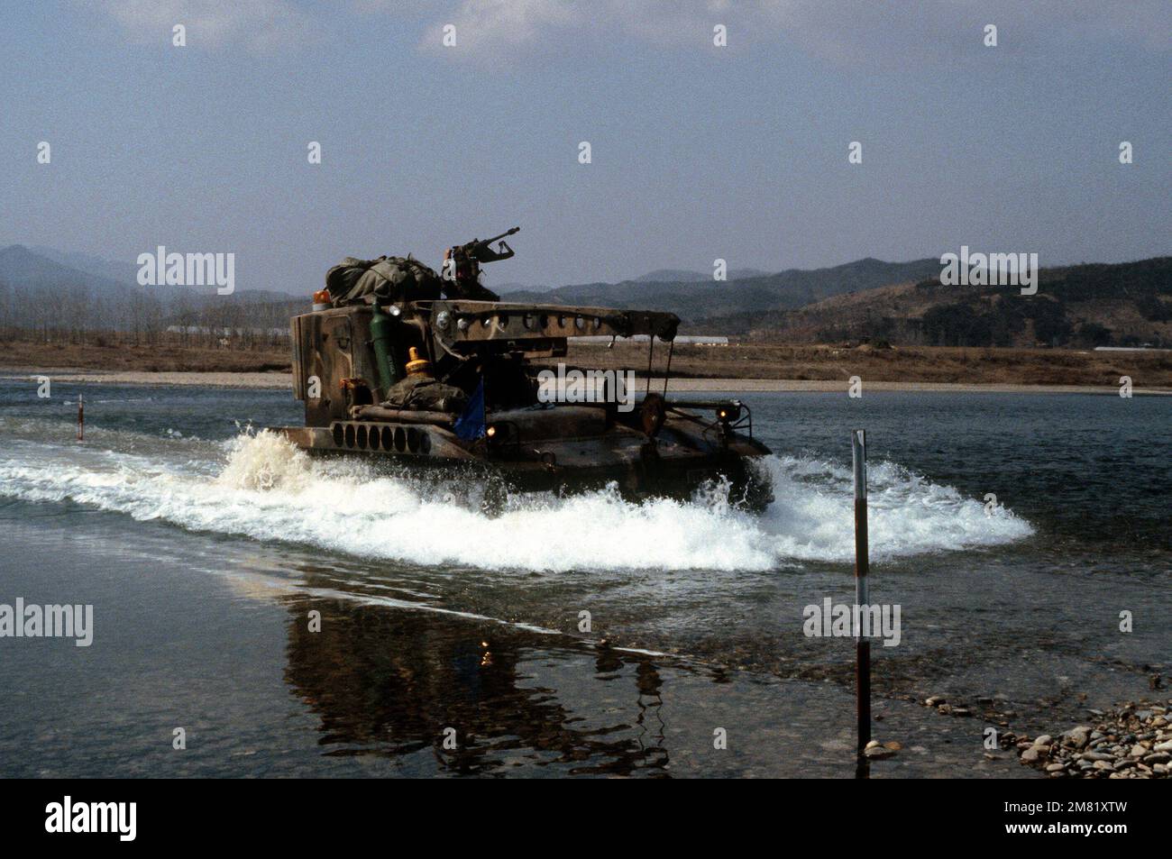 Armored recovery vehicle hi-res stock photography and images - Alamy