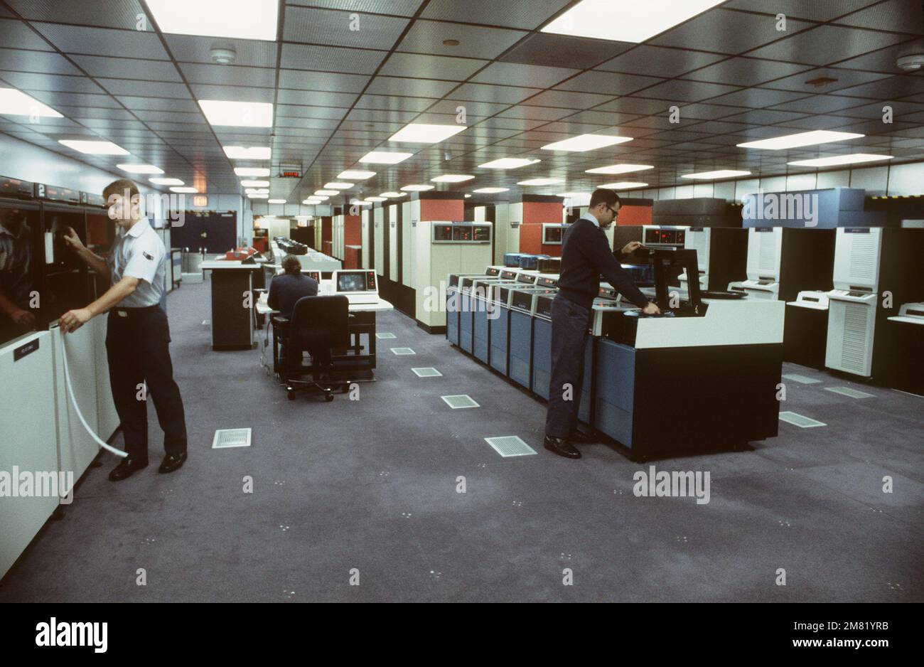Cheyenne mountain complex hi-res stock photography and images - Alamy