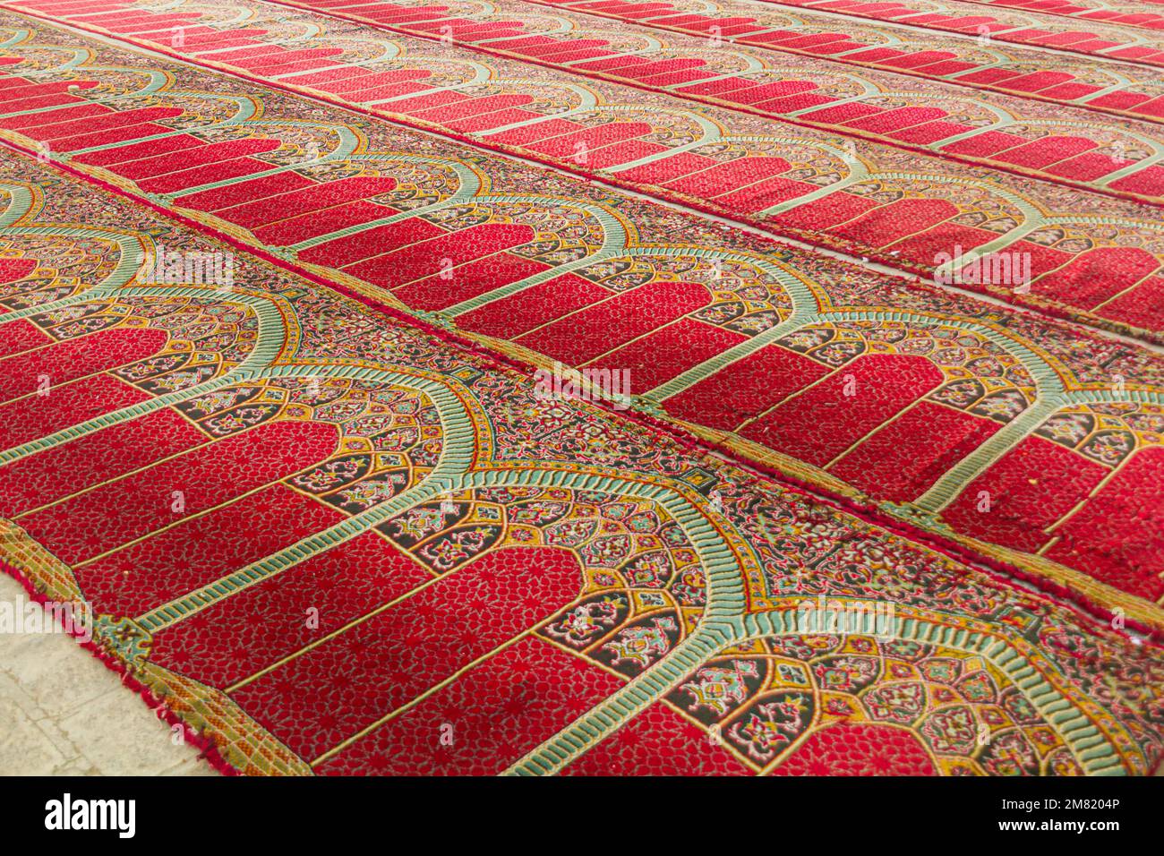 ISFAHAN, IRAN - JULY 9, 2019: Prayer carpet of the Jameh mosque in ...