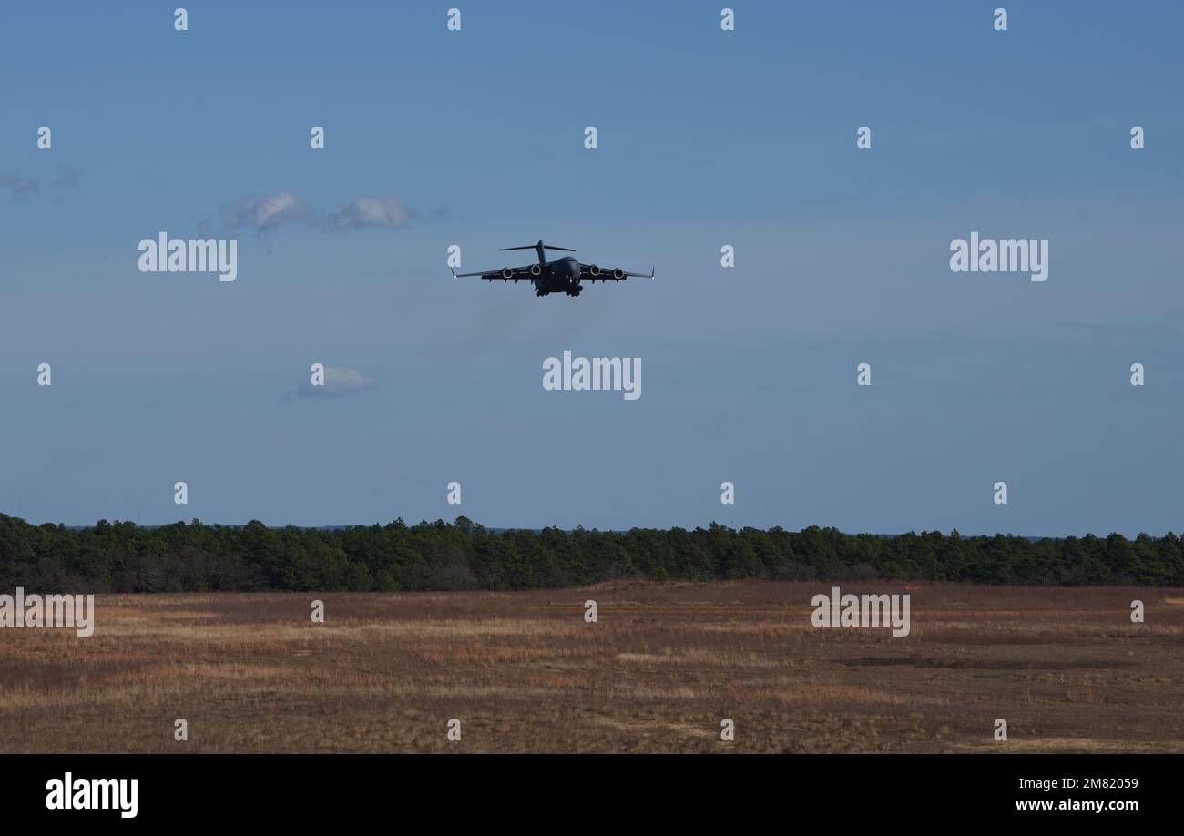 A C-17 Globemaster III assigned to the 437th Airlift Wing performs a ...