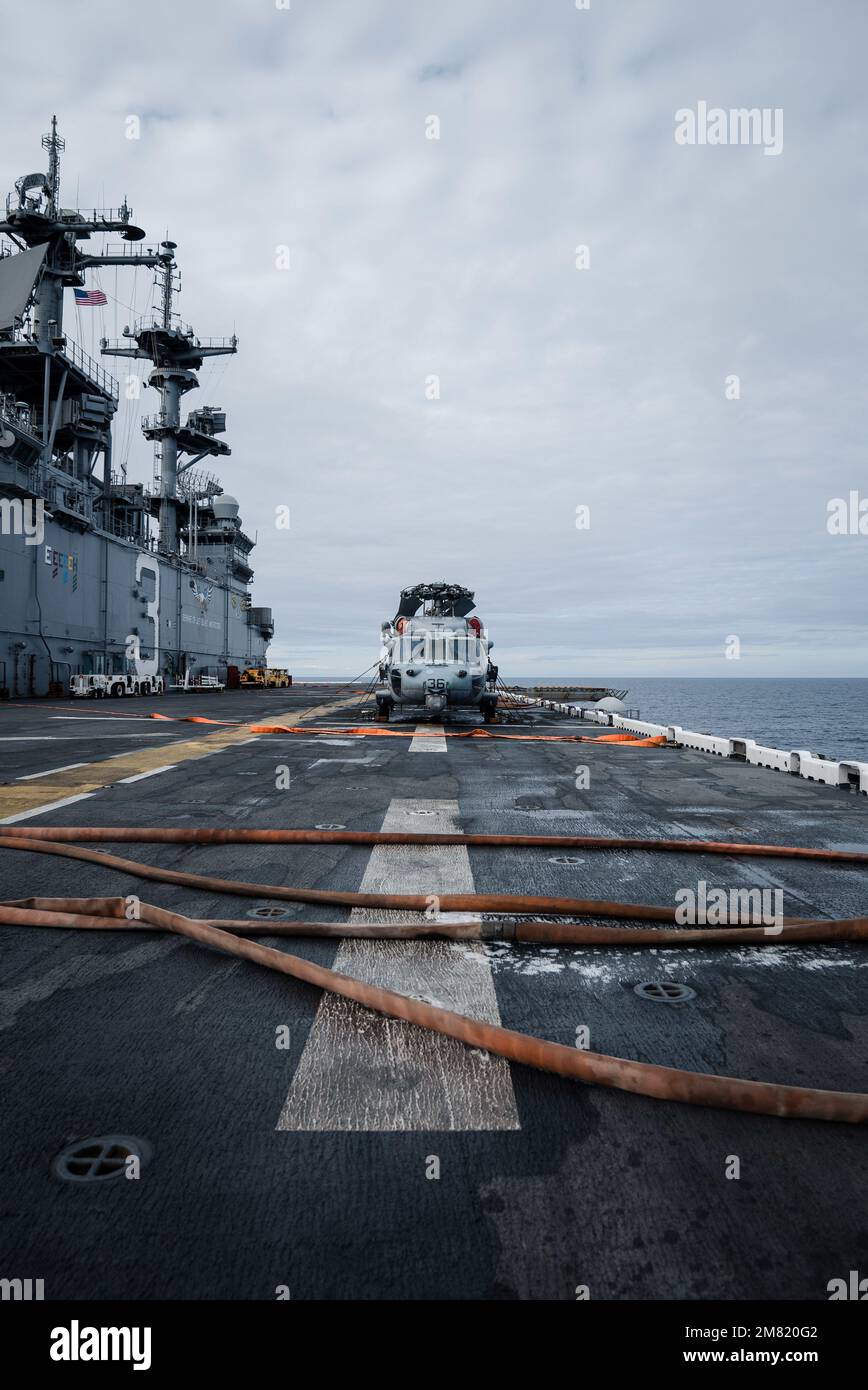 Lcac 100 hi-res stock photography and images - Alamy