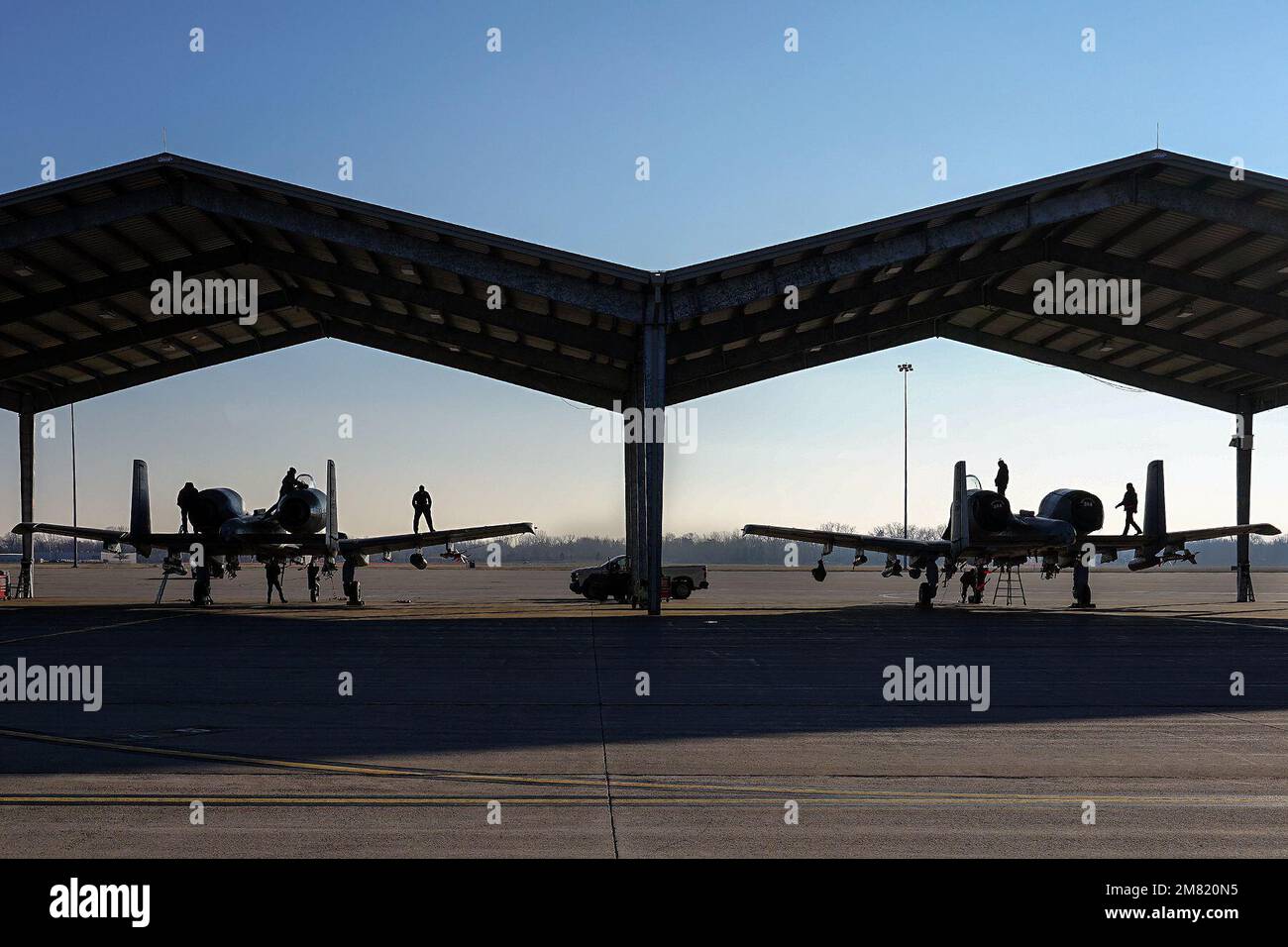 Airmen with the 127th Aircraft Maintenance Squadron, Selfridge Air ...