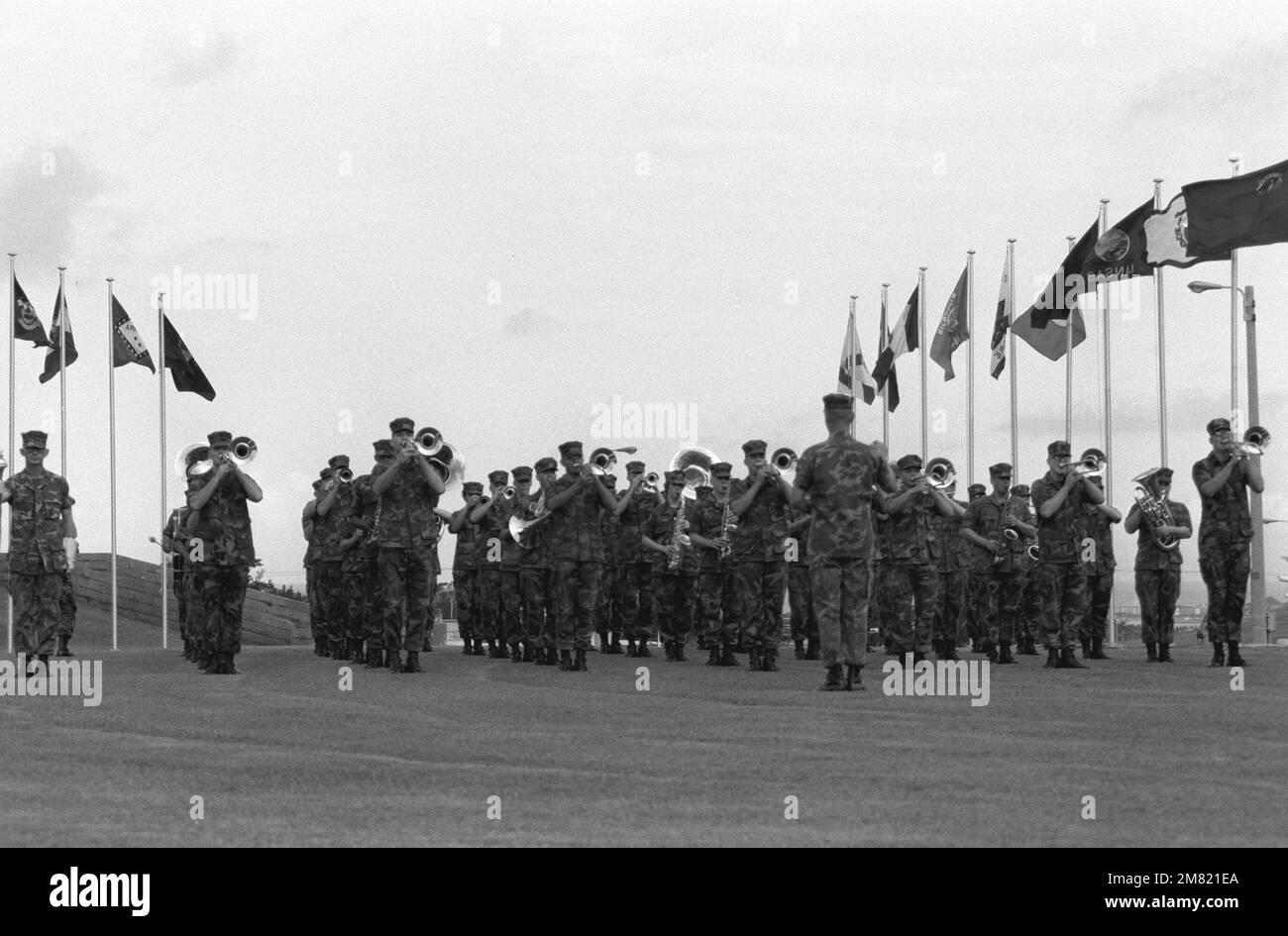 Marine Corps band renders honors to Lieutenant General D'Wayne Gray ...