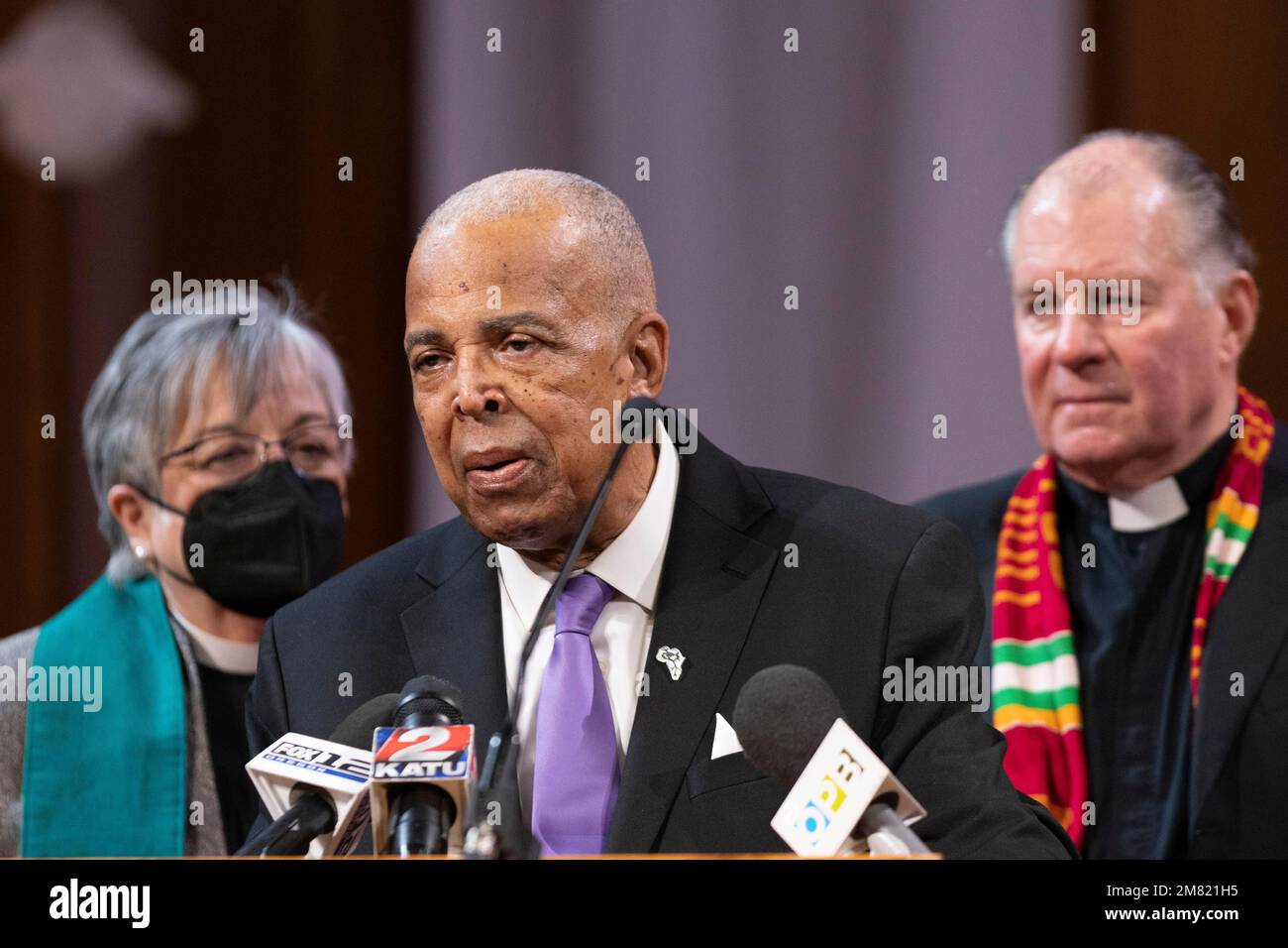 Ballot measure 114 hi-res stock photography and images - Alamy
