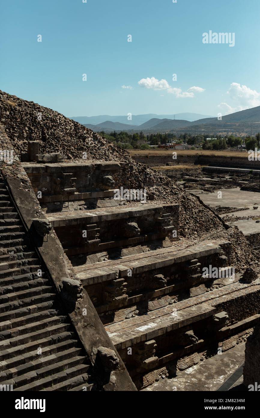 View of the pyramid of Quetzalcoatl Stock Photo - Alamy