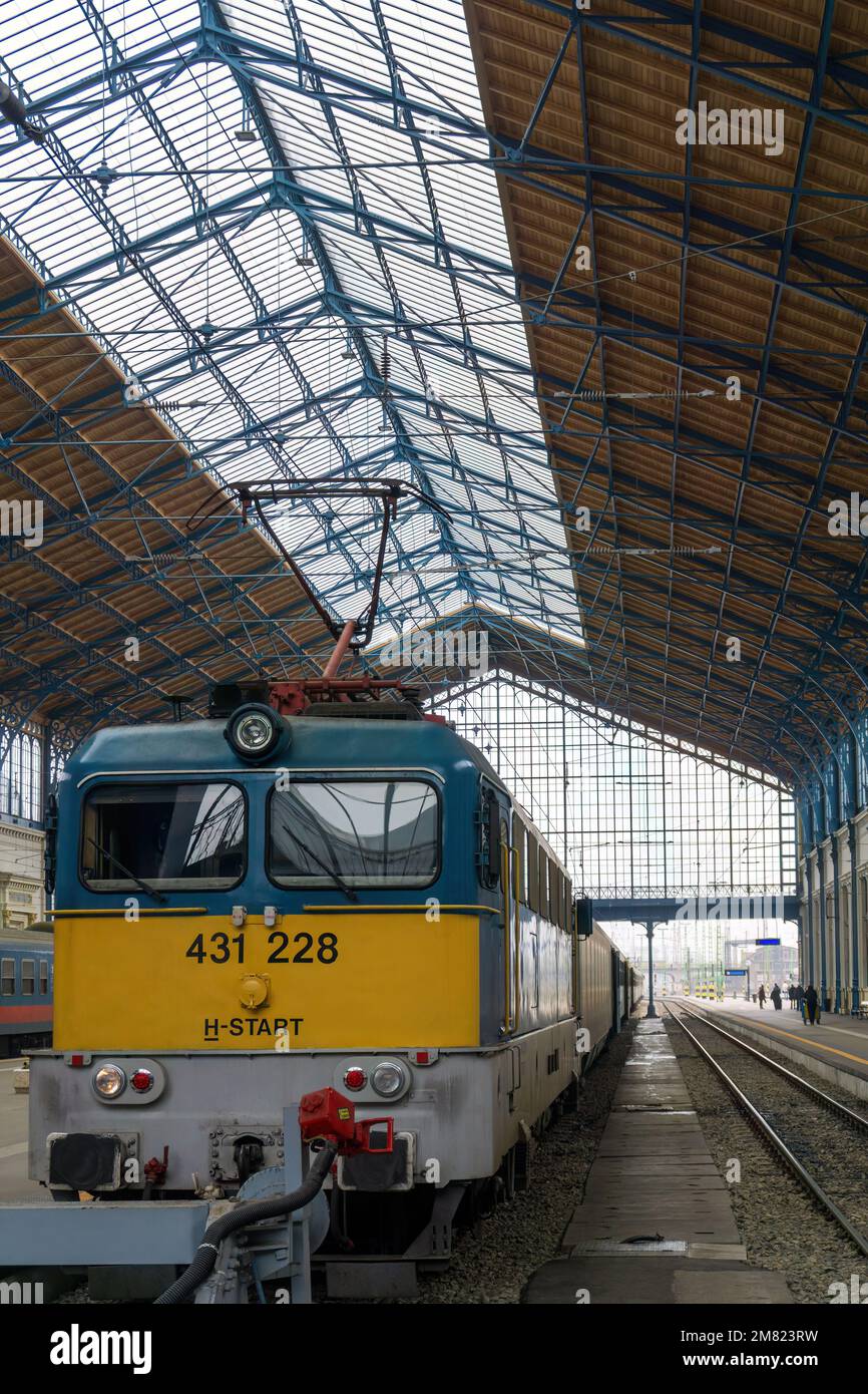 Blue station wagon hi-res stock photography and images - Alamy