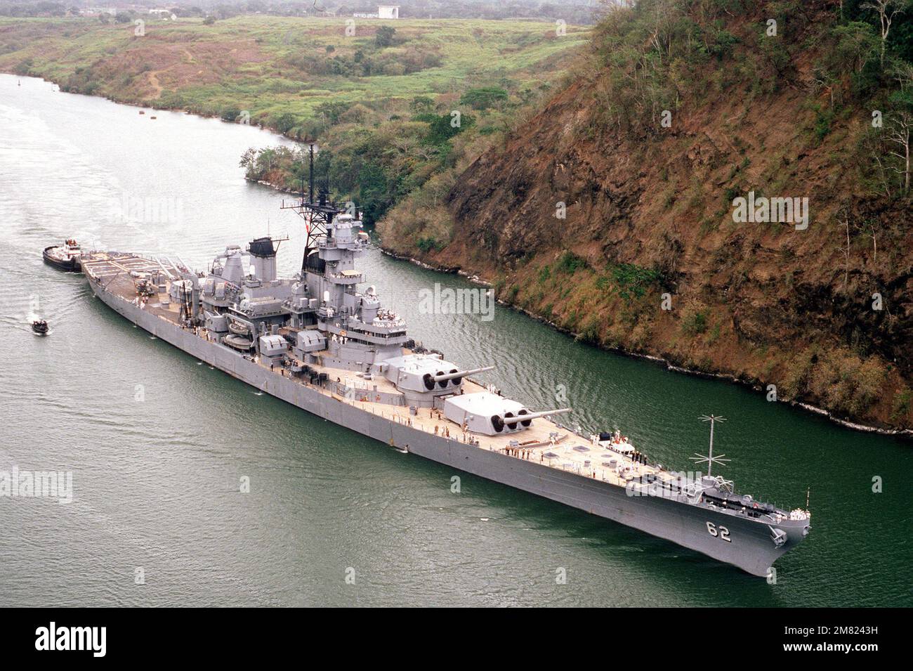 A starboard bow view of the battleship USS NEW JERSEY (BB 62) during ...