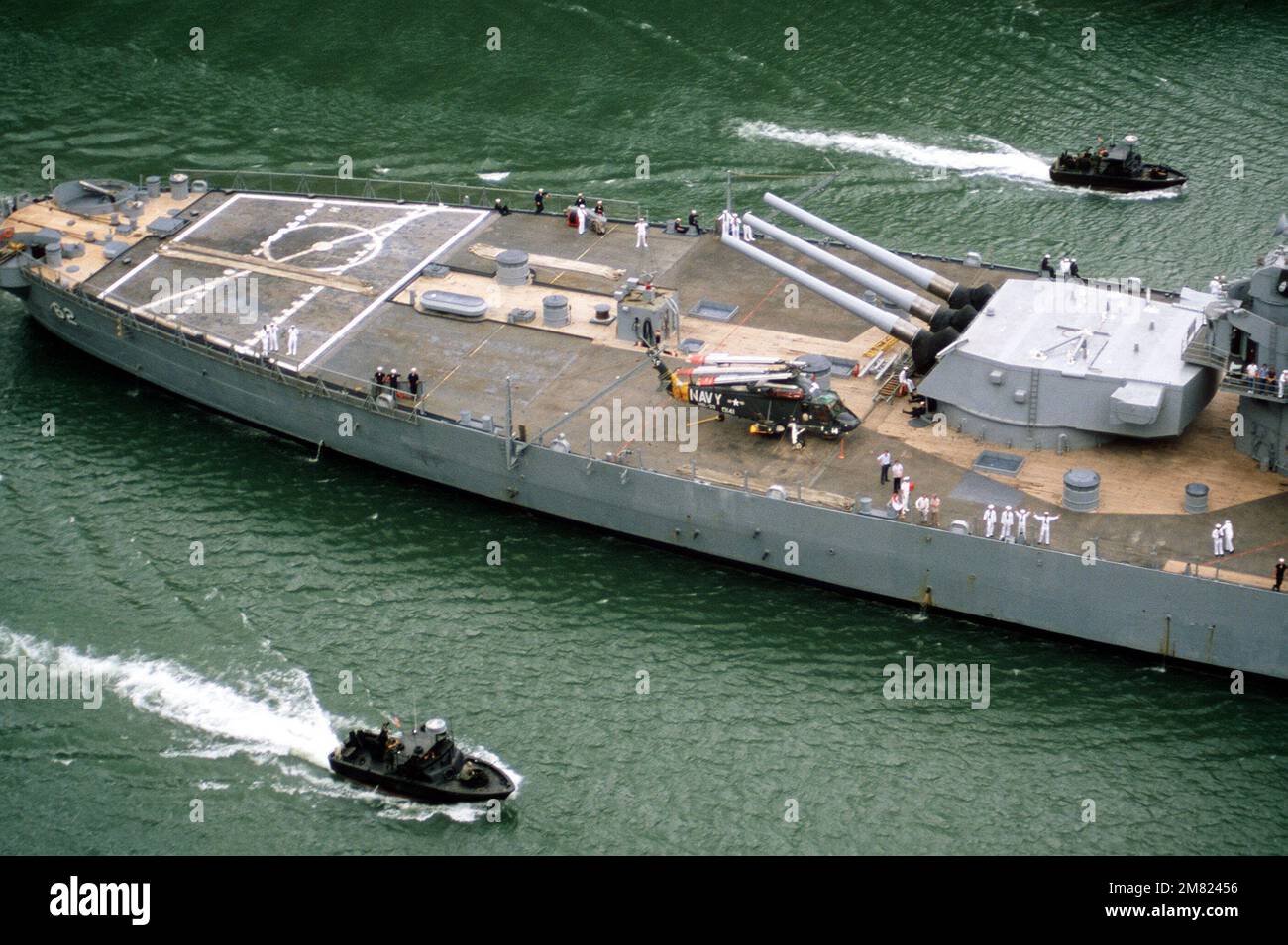 The starboard aft section of the battleship USS NEW JERSEY (BB 62 ...