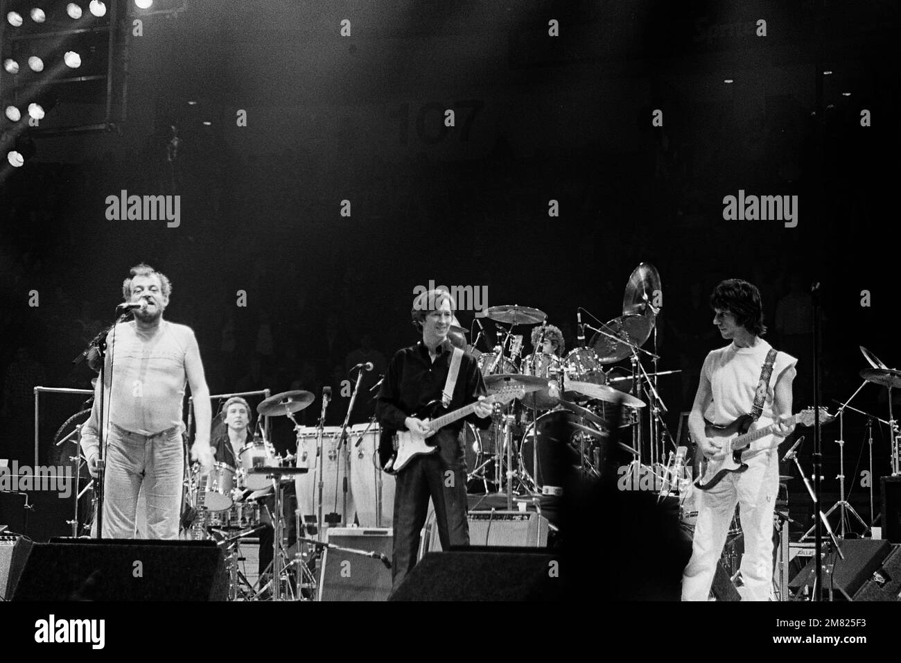 Jimmy Page, Eric Clapton, Stevie Linwood, Andy Fair-weather Low, Bill ...