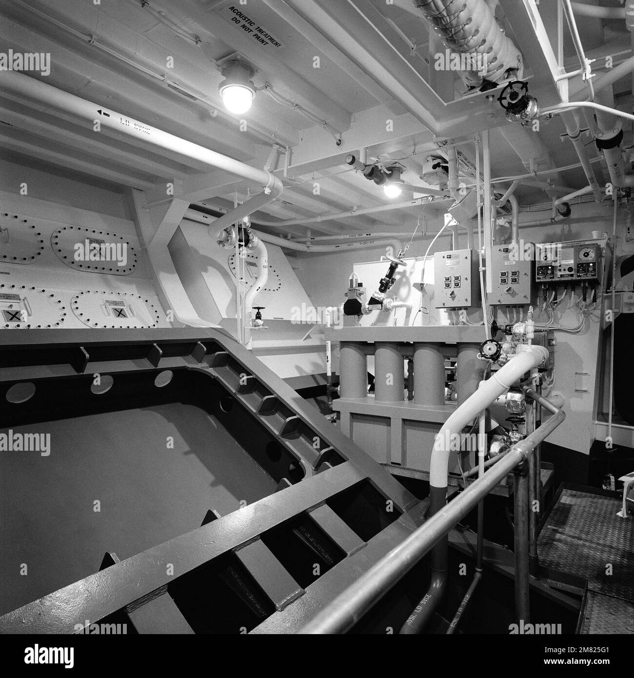 Auxiliary machinery room No. 1 of the guided missile frigate RENTZ (FFG ...