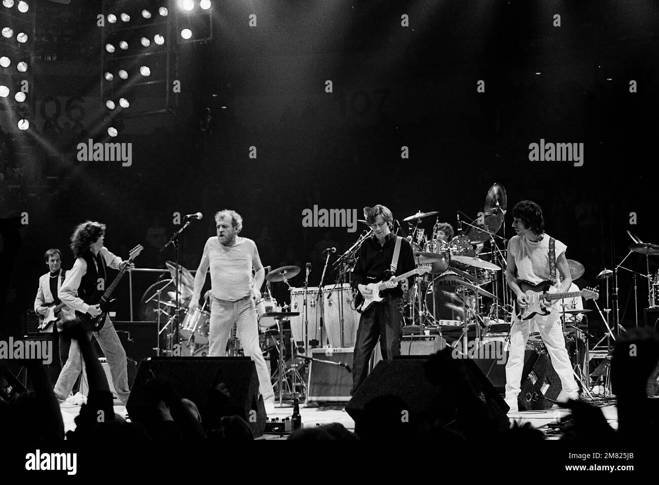 Jimmy Page, Eric Clapton, Stevie Linwood, Andy Fair-weather Low, Bill ...