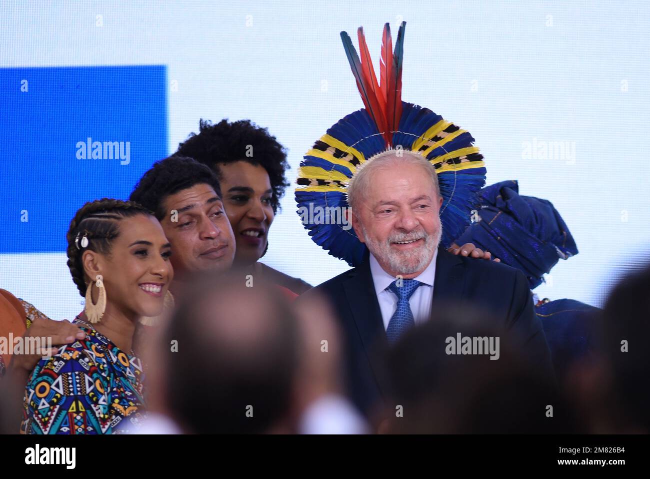 BRASÍLIA, DF - 11.01.2023: ANIELLE E SONIA GUAJAJARA TOMAM POSSE ...
