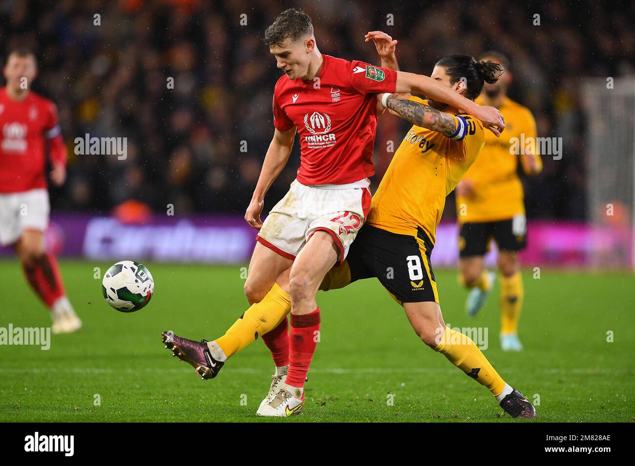 Ryan Yates of Nottingham Forest battles with Rub n Neves of ...
