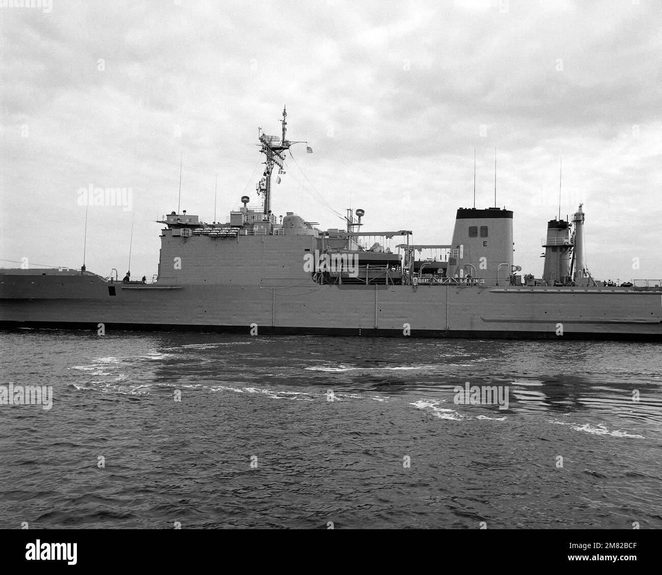 A port amidships view of the tank landing ship USS NEWPORT (LST 1179 ...