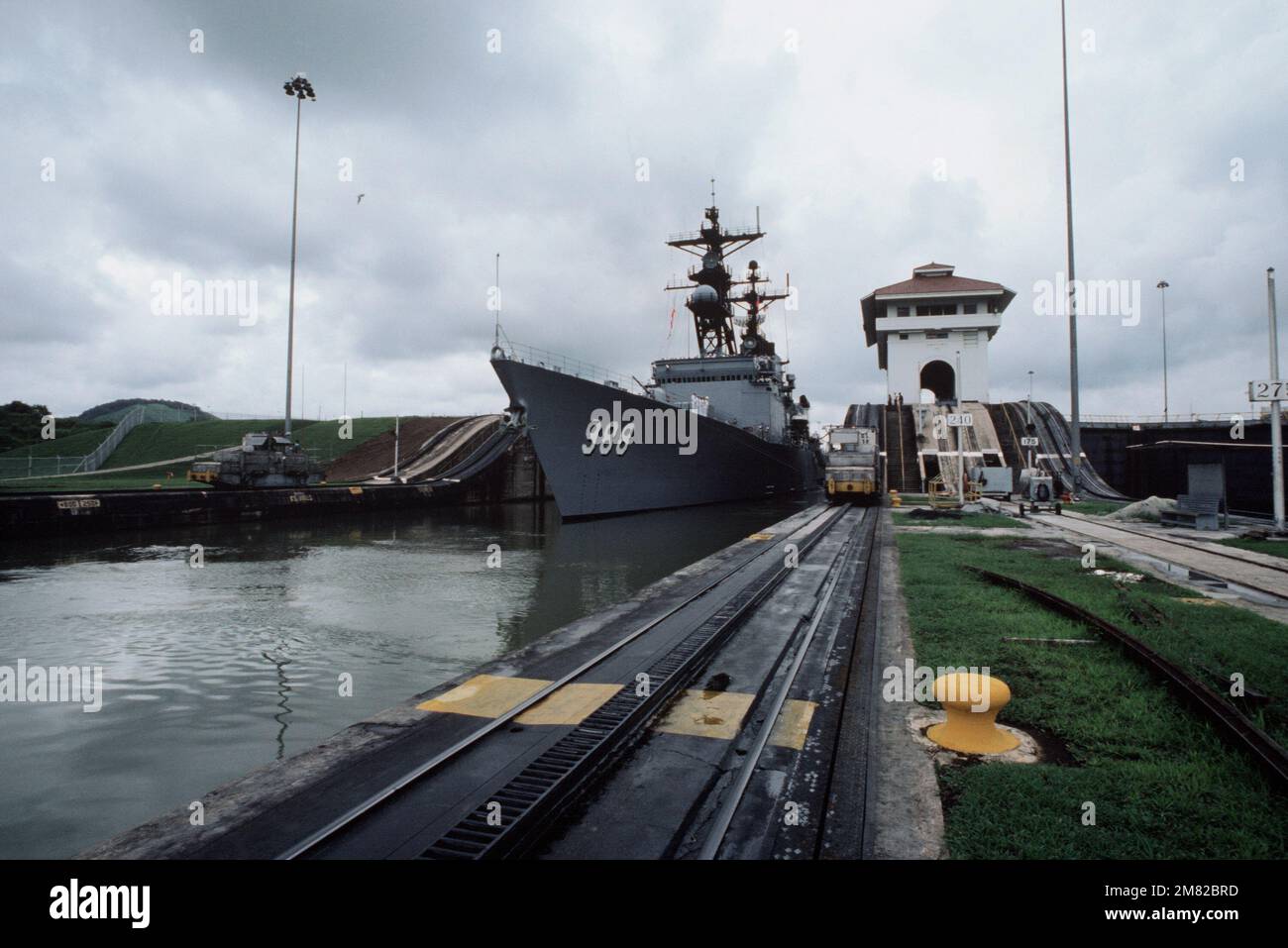 A port bow view of the destroyer USS THORN (DD 988) as it passes through the Miraflores Locks ...