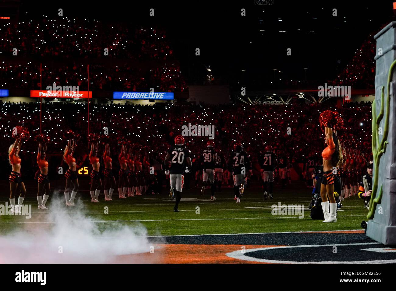 Cincinnati Bengals cornerback Eli Apple (20) enters the field prior to ...