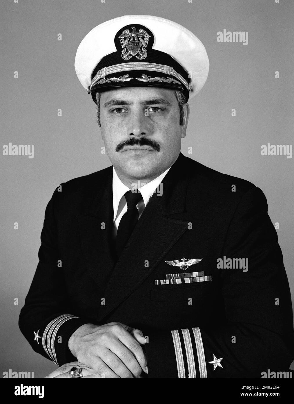 Navy commander insignia Black and White Stock Photos & Images - Alamy