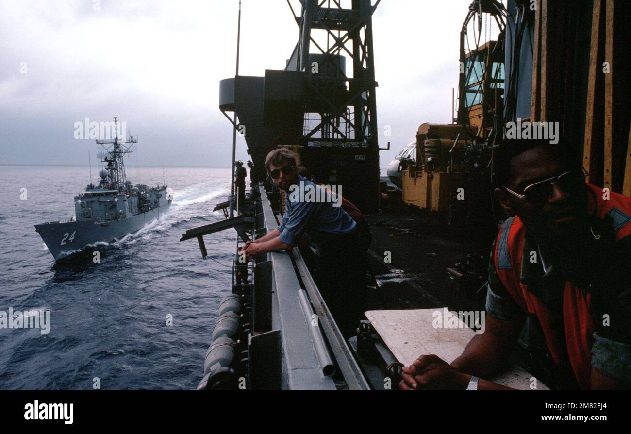 The guided missile frigate USS JACK WILLIAMS (FFG 24) comes up on the ...