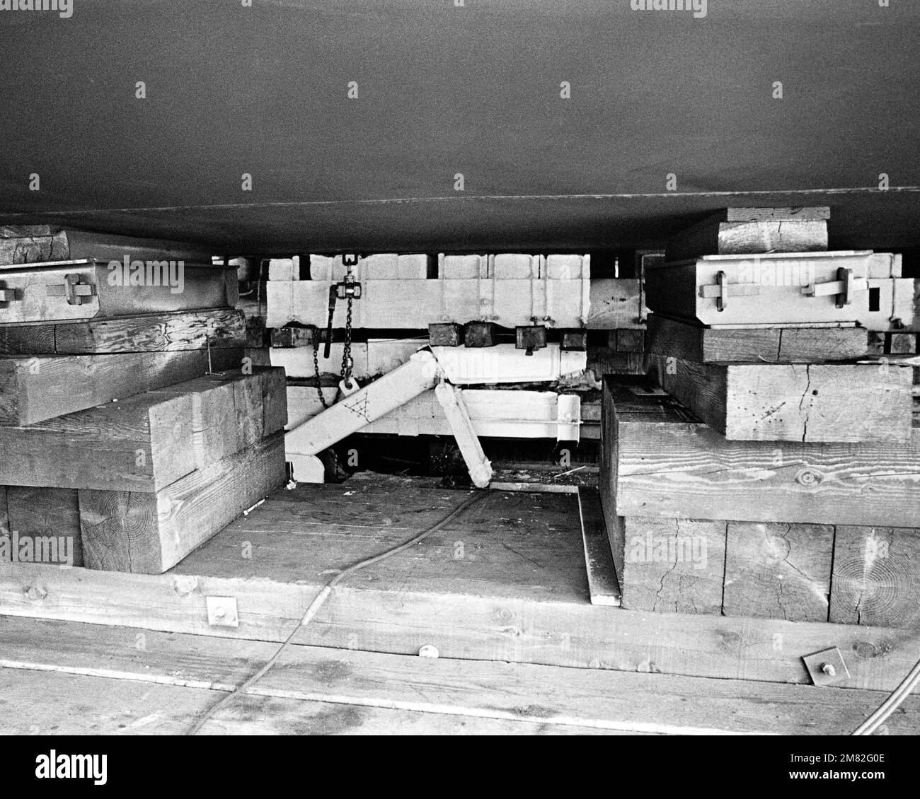 Keel blocks hi-res stock photography and images - Alamy