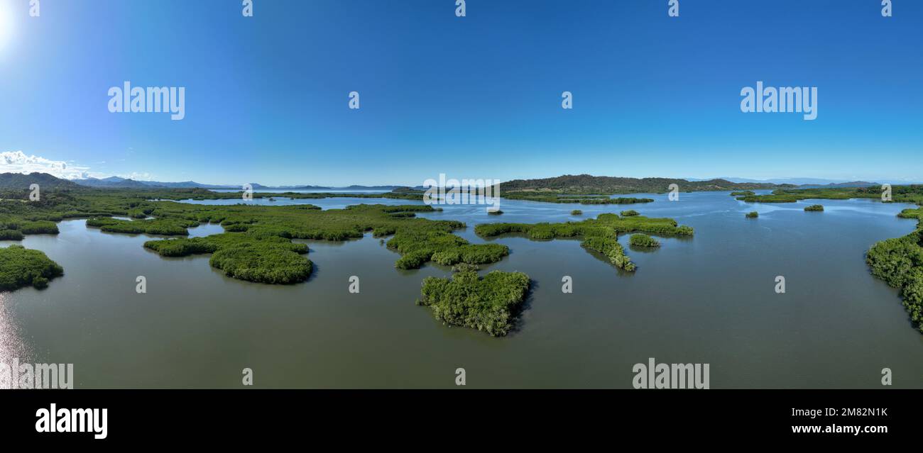 Golfo de Nicoya, Isla Venado, mangrove and other tropical islands in ...