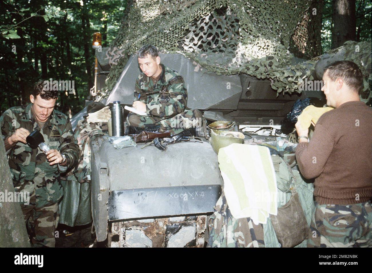 DA-ST-85-12331. Subject Operation/Series: SPEARPOINT '84 / REFORGER '84 ...