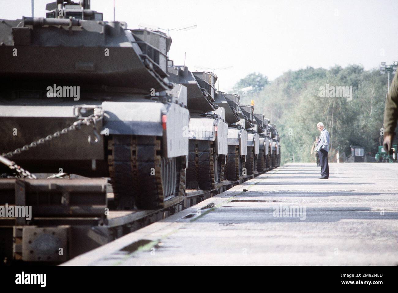 DA-ST-85-12358. Subject Operation/Series: SPEARPOINT '84 / REFORGER '84 ...