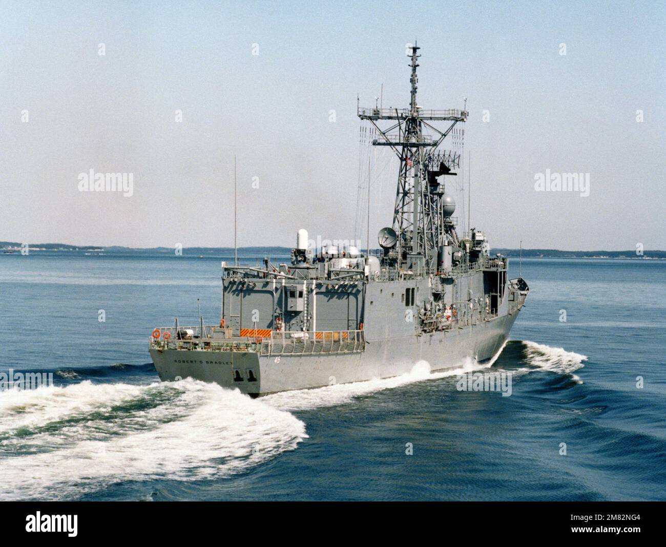 Starboard quarter view of the Oliver Hazard Perry class guided missile ...