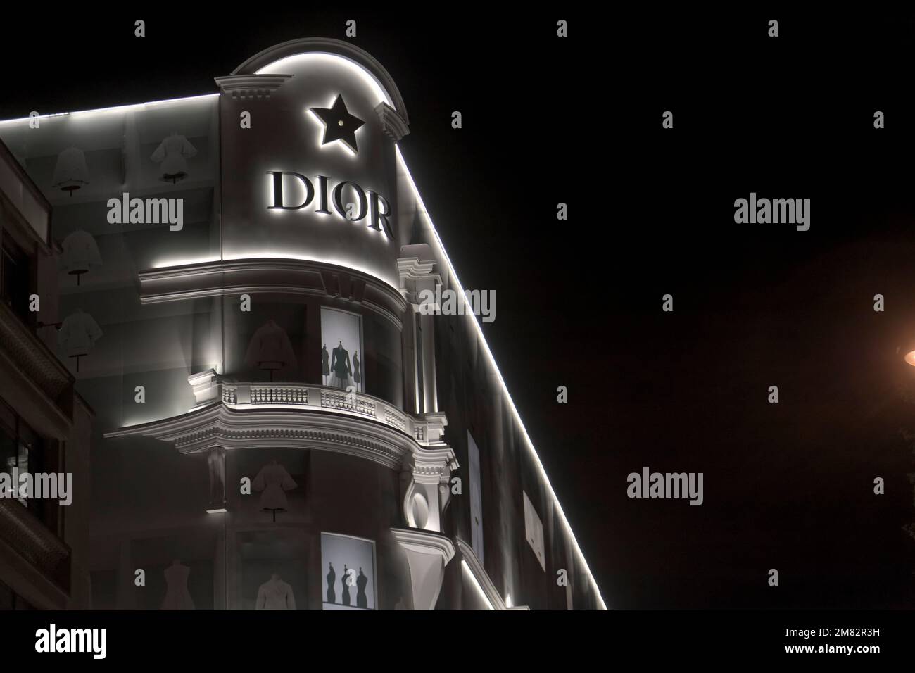 Paris, France. 20th Nov, 2022. The Dior building on the Champs-Elysees ...