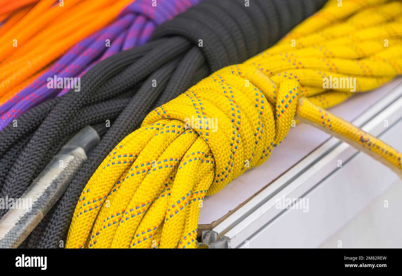 multi-colored safety and rescue polyamide strand ropes with a low ...