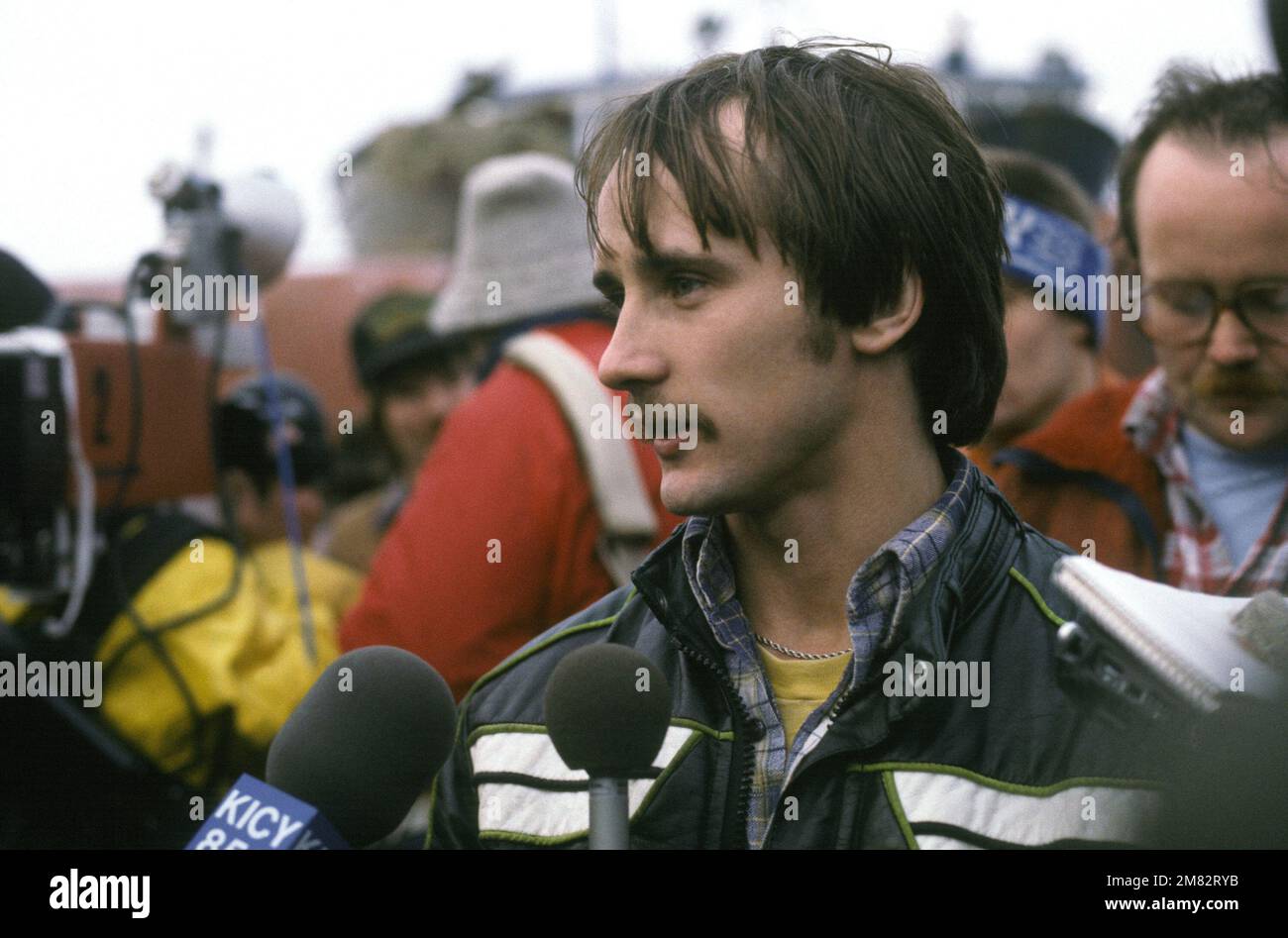 DF-ST-85-11922. Base: Saint Lawrence Island State: Alaska (AK) Country ...