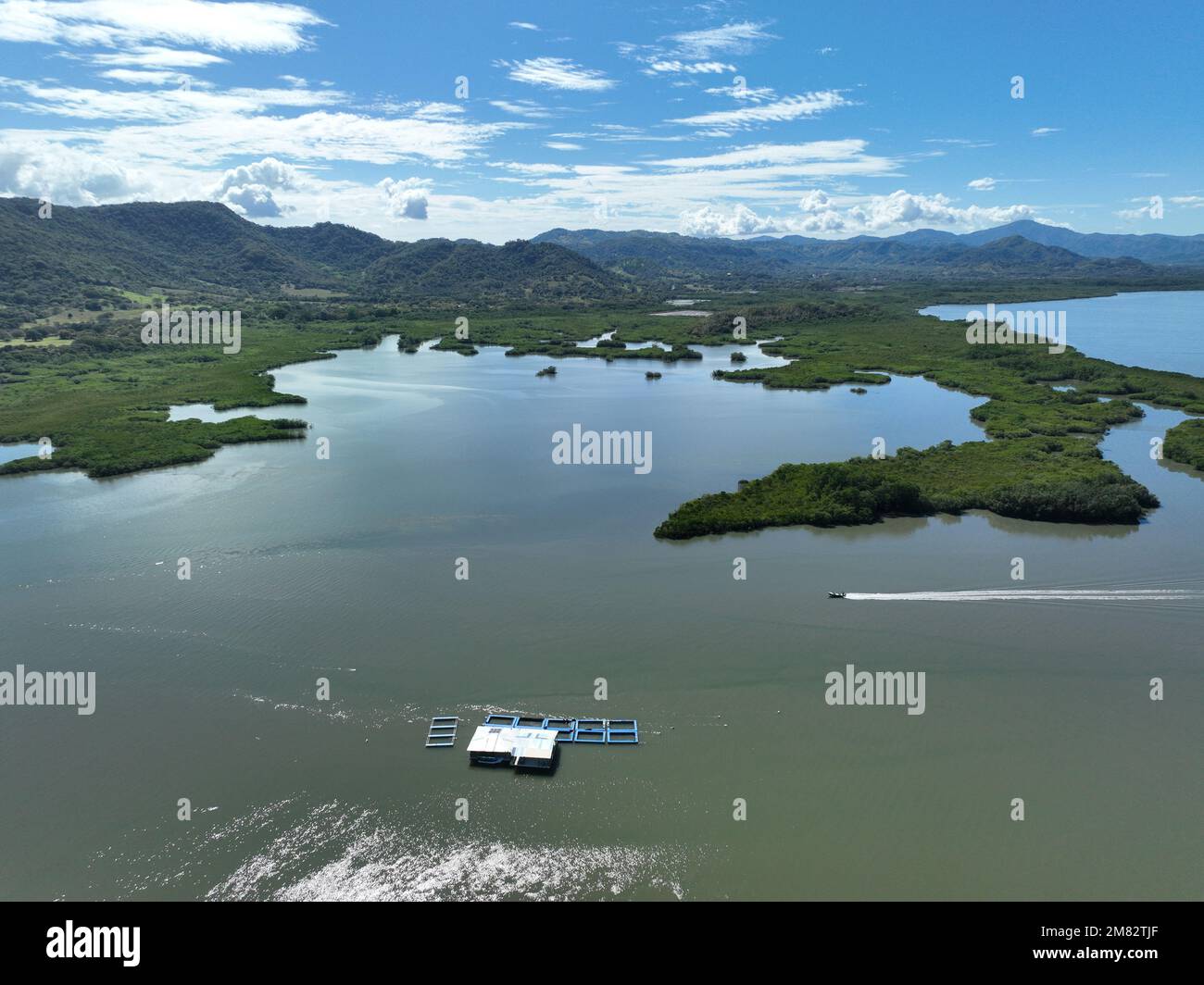 Golfo de Nicoya, Isla Venado, mangrove and other tropical islands in the Pacific of Costa Rica ...