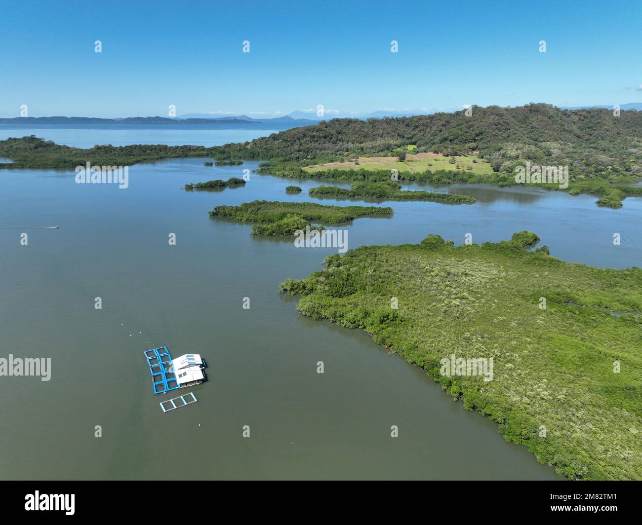 Golfo de Nicoya, Isla Venado, mangrove and other tropical islands in ...