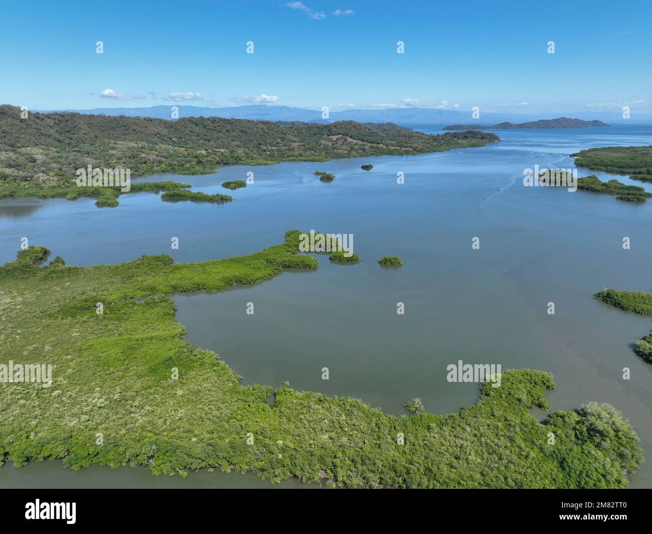 Golfo de Nicoya, Isla Venado, mangrove and other tropical islands in ...