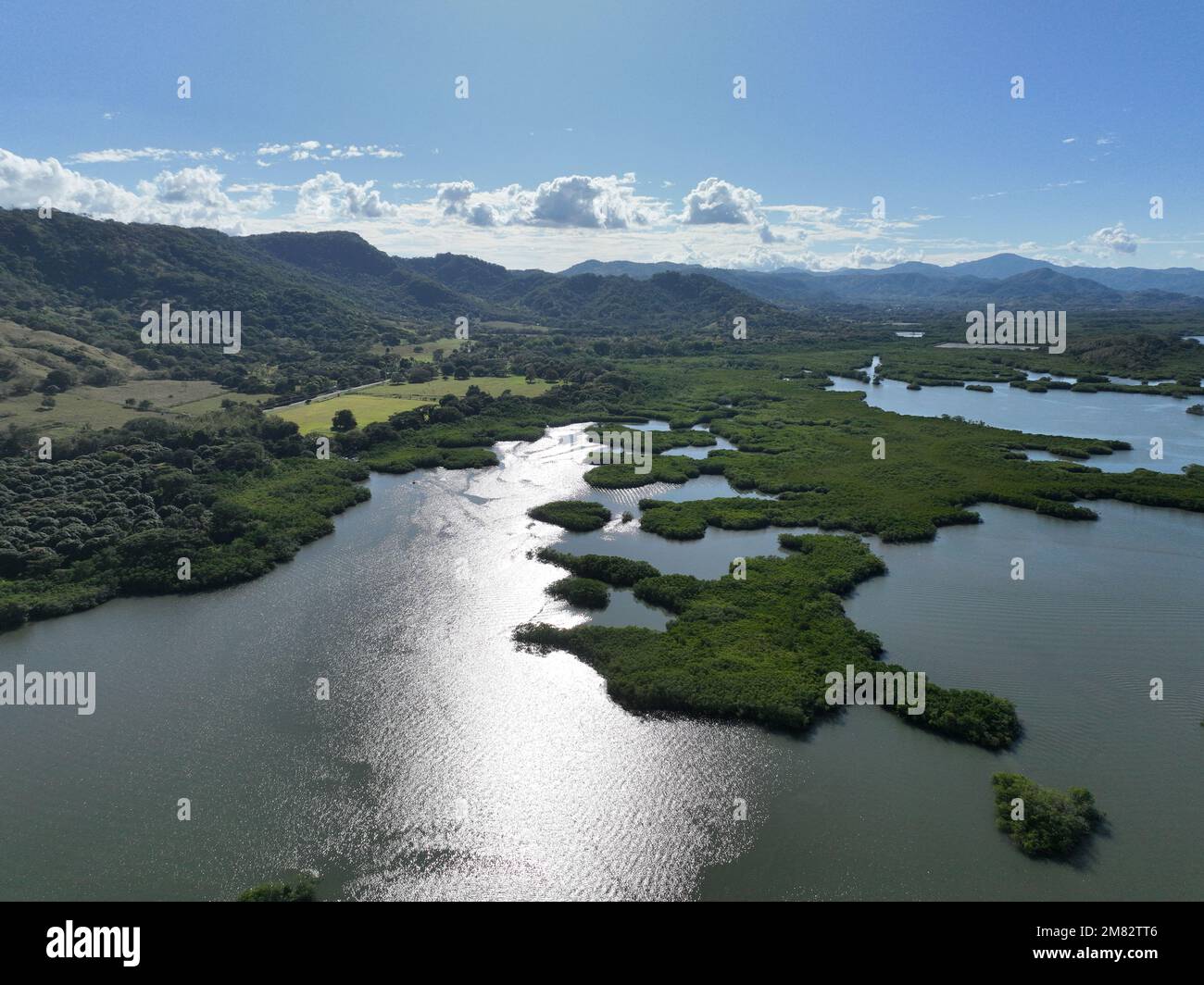 Golfo de Nicoya, Isla Venado, mangrove and other tropical islands in ...