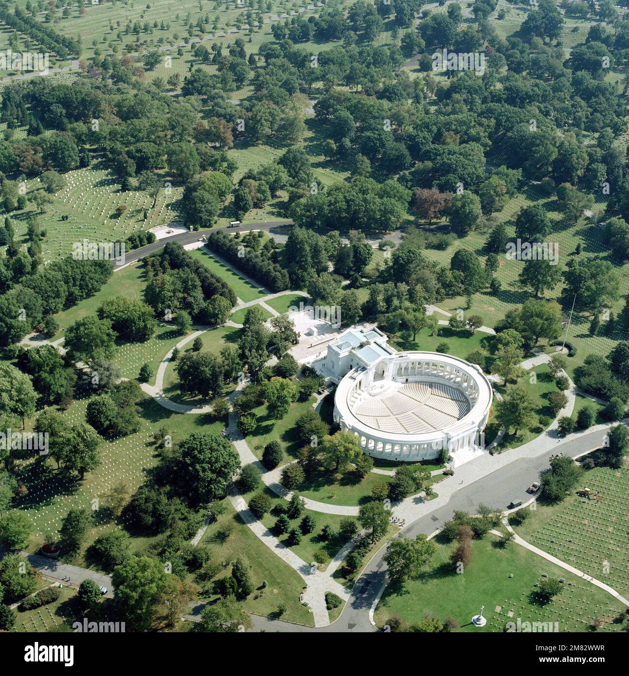 Arlington national cemetery aerial hi-res stock photography and images ...