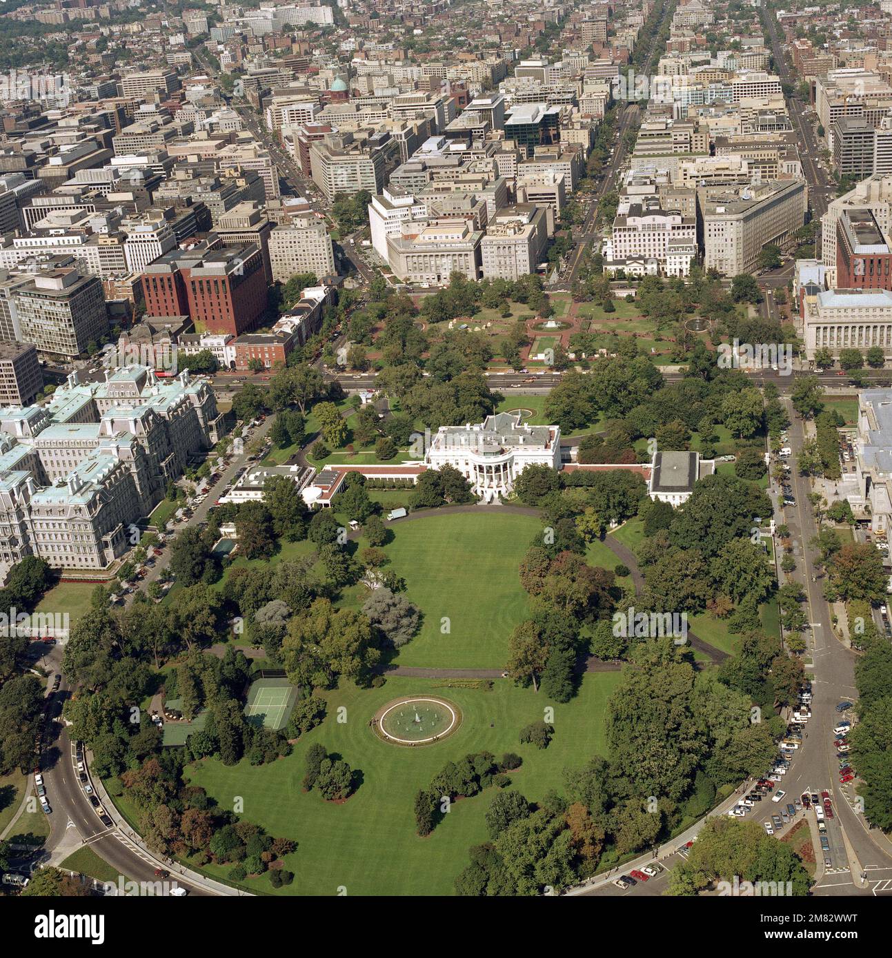 The white house washington dc aerial hi-res stock photography and ...