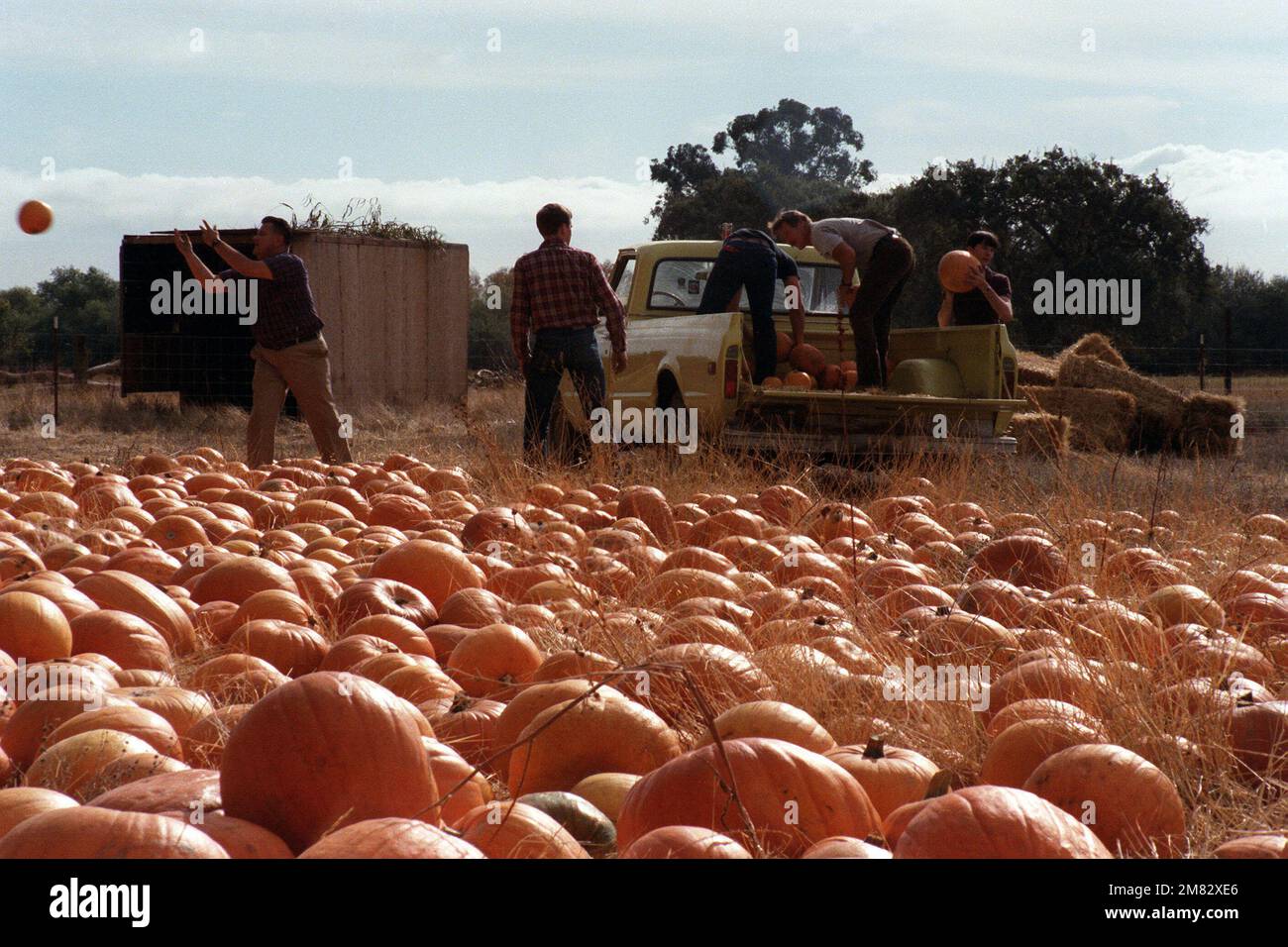 Uss carl vincent hi-res stock photography and images - Alamy