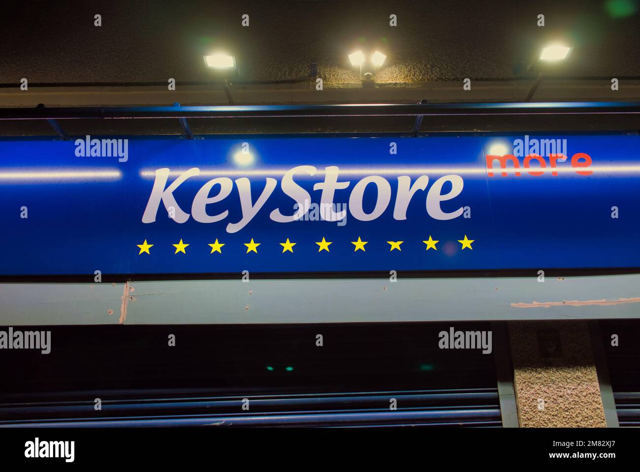 more keystore mini market logo Stock Photo - Alamy