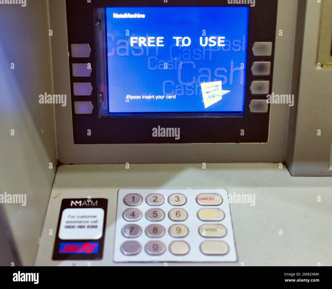 Automated retail machine hi-res stock photography and images - Alamy