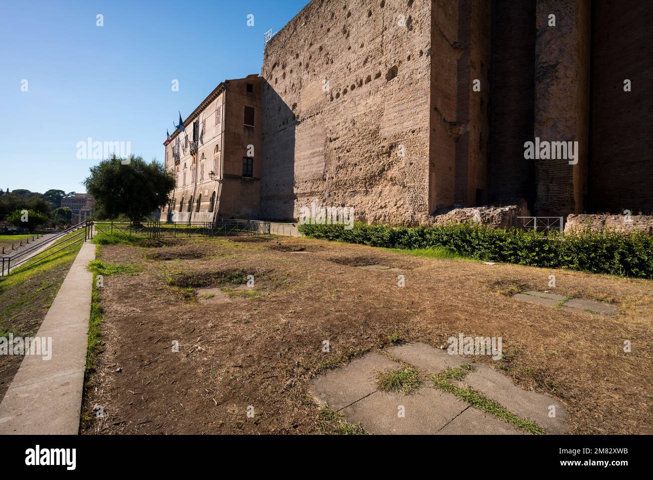 The Roman ruins in Italy Stock Photo - Alamy
