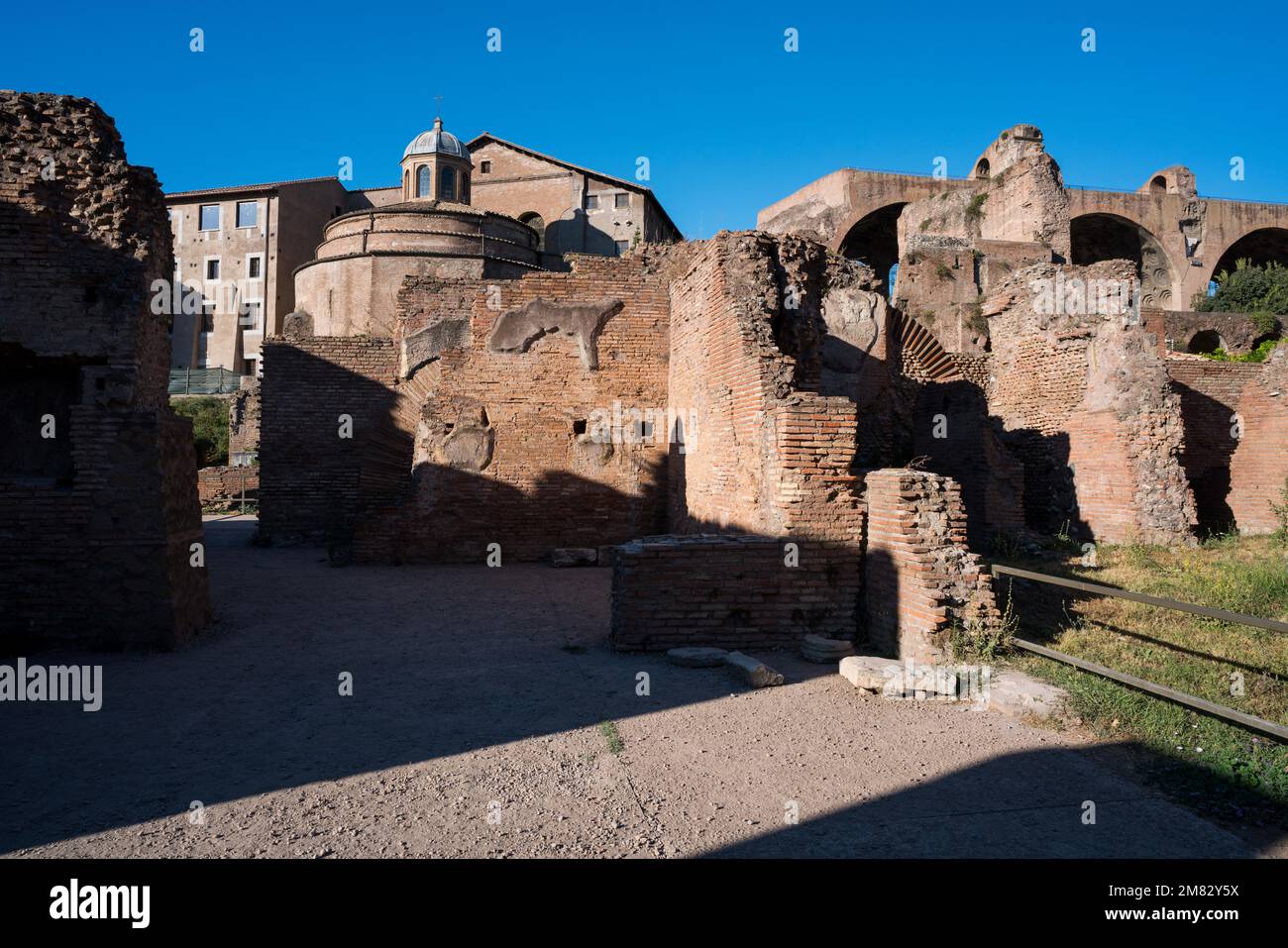 The Roman ruins in Italy Stock Photo - Alamy