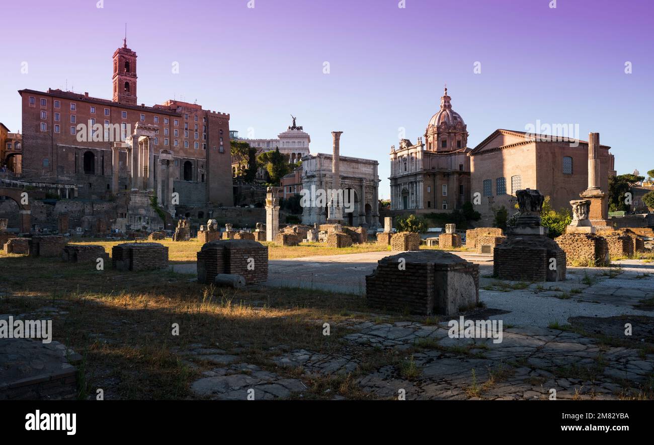 The Roman ruins in Italy Stock Photo - Alamy