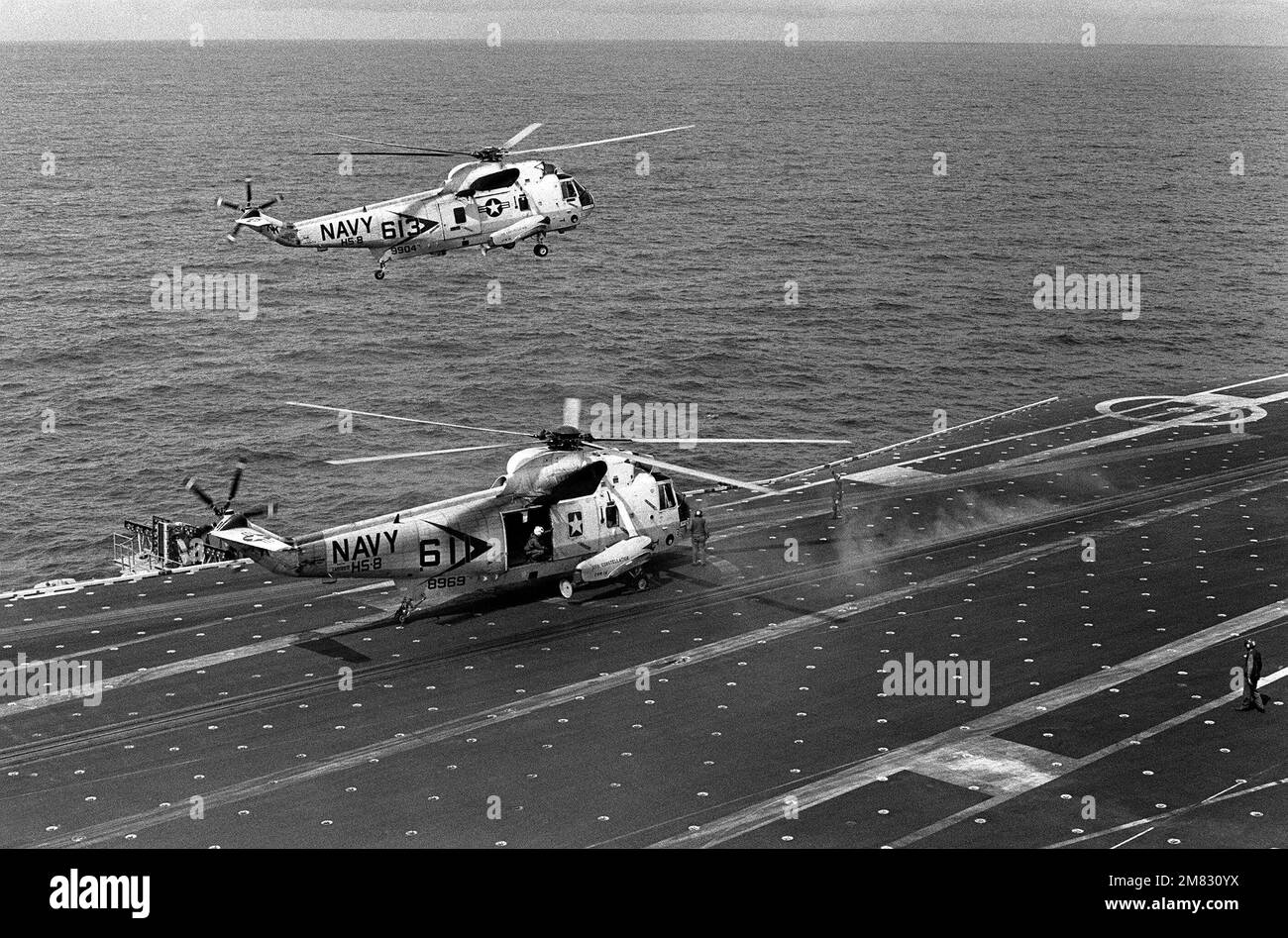 Helicopters from the navy Black and White Stock Photos & Images - Alamy