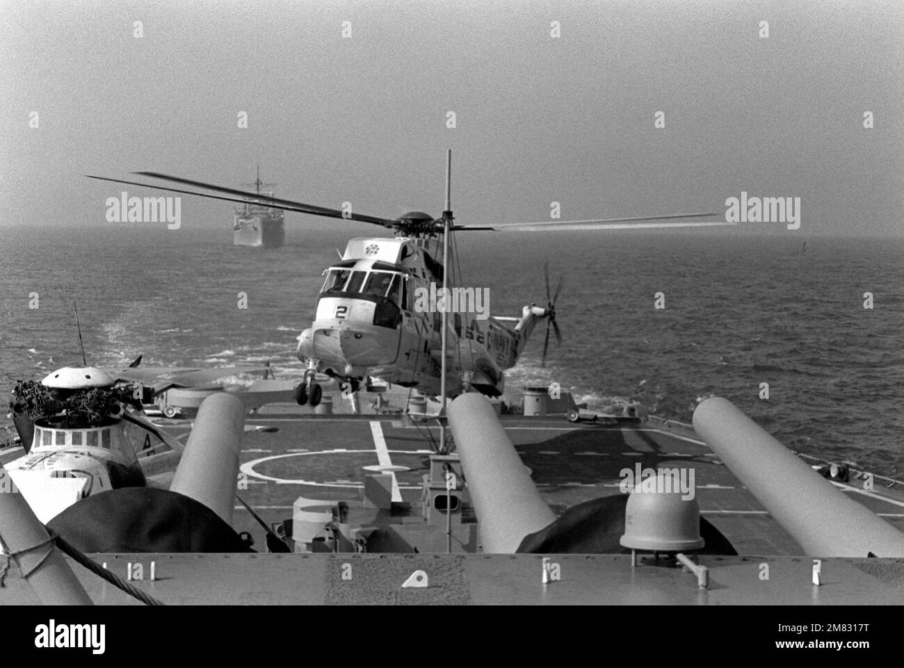 An SH-3H Sea King helicopter from Helicopter Anti-Submarine Squadron 7 ...
