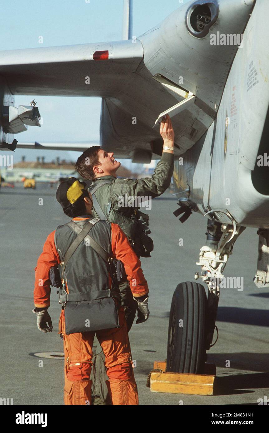 DF-ST-85-13501. Subject Operation/Series: COPE NORTH 85-1 Base: Chitose ...