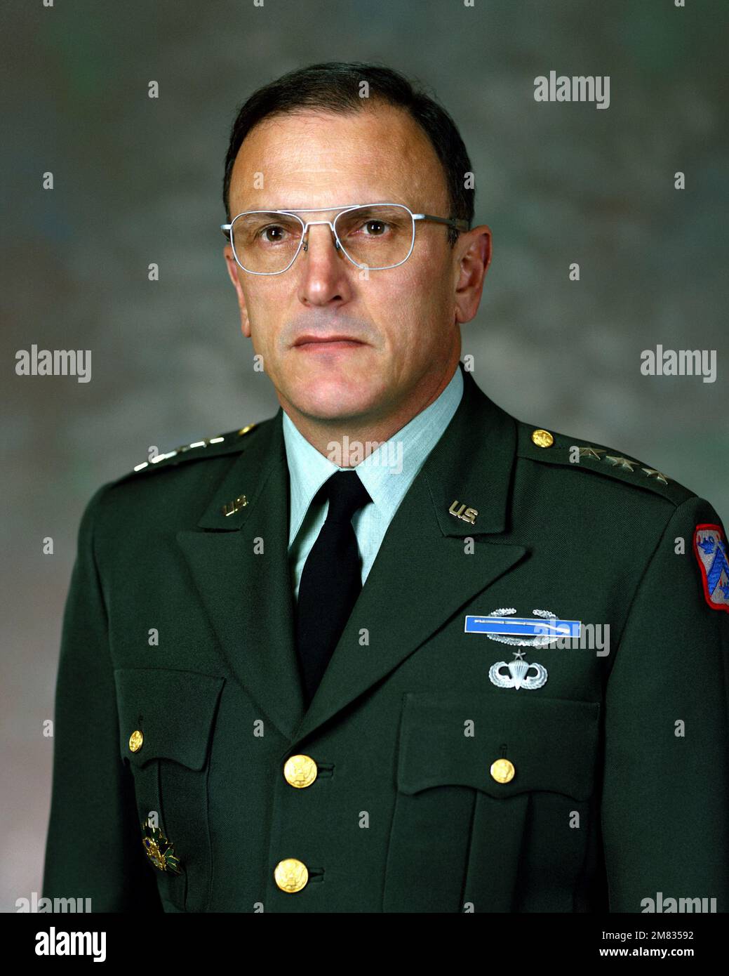 Robert field lieutenant general hi-res stock photography and images - Alamy