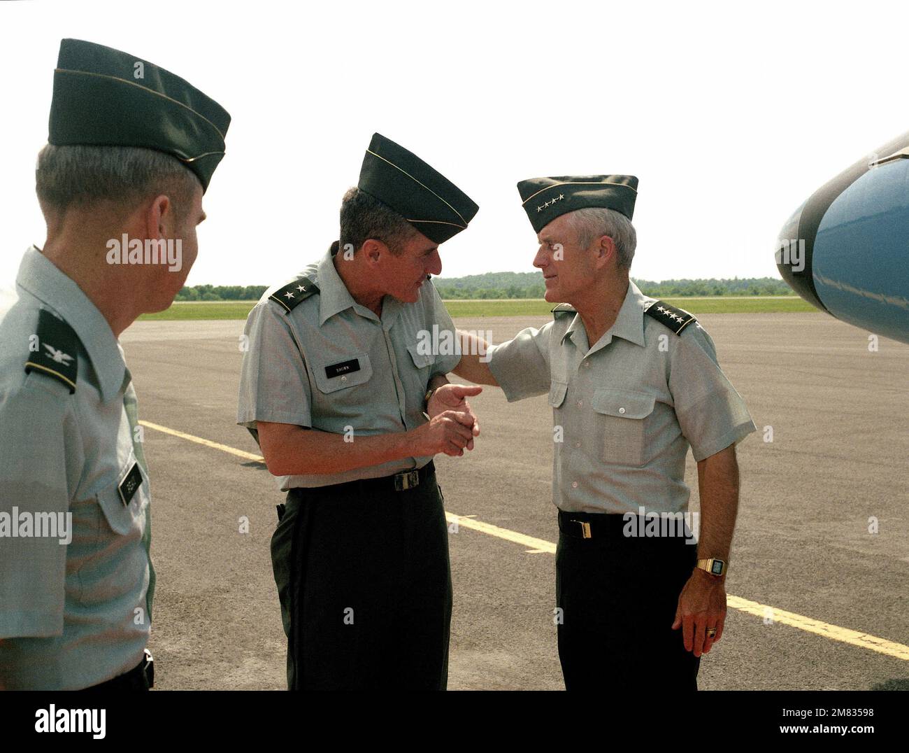General John A Wickham Jr., Army CHIEF of STAFF, talks to Major General ...
