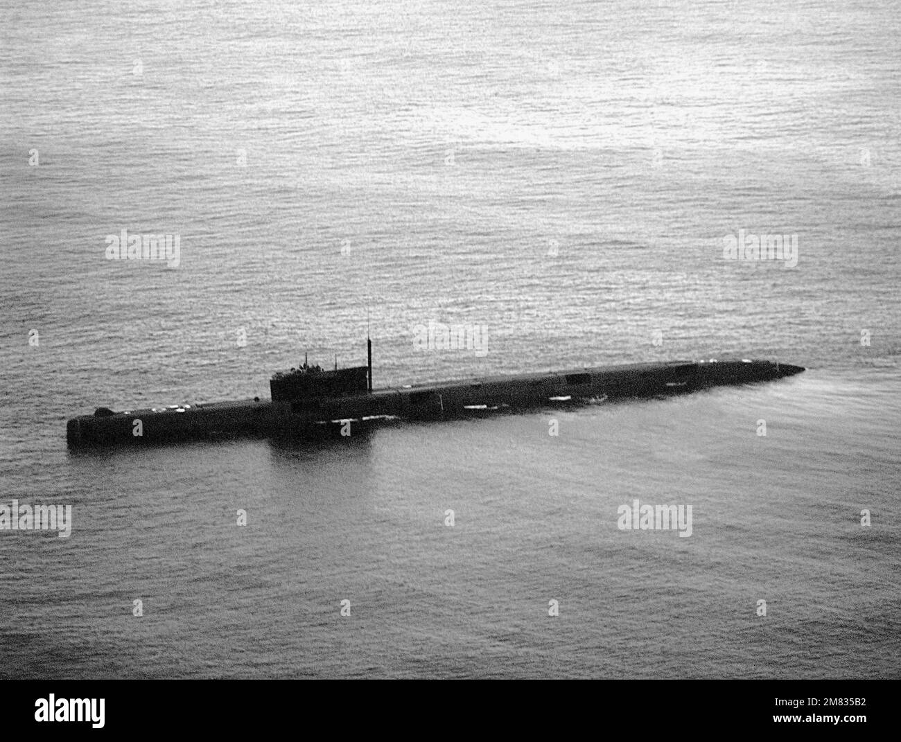 A port view of a Modified Echo II class Soviet submarine. Country: Unknown Stock Photo - Alamy